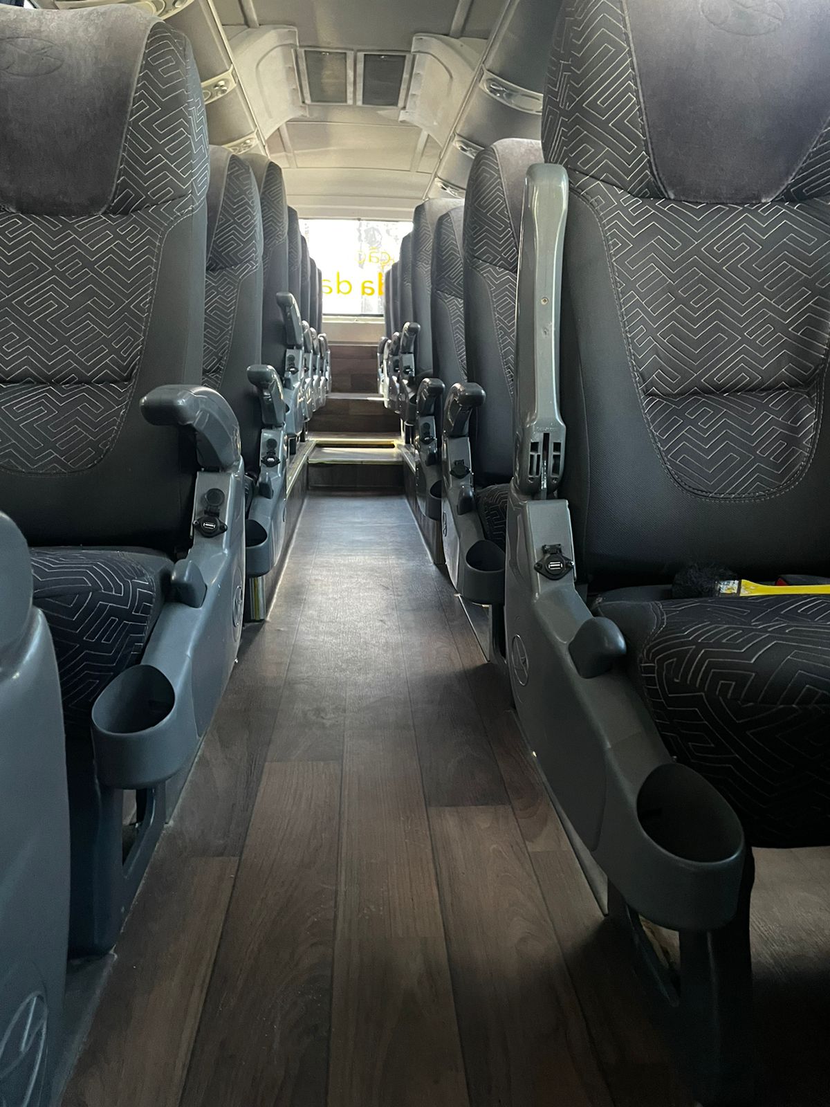 VOLARE FLY 10 ANO 2020/2020 | AGRALE FLY 10 | 34 + 01 LUGARES ...