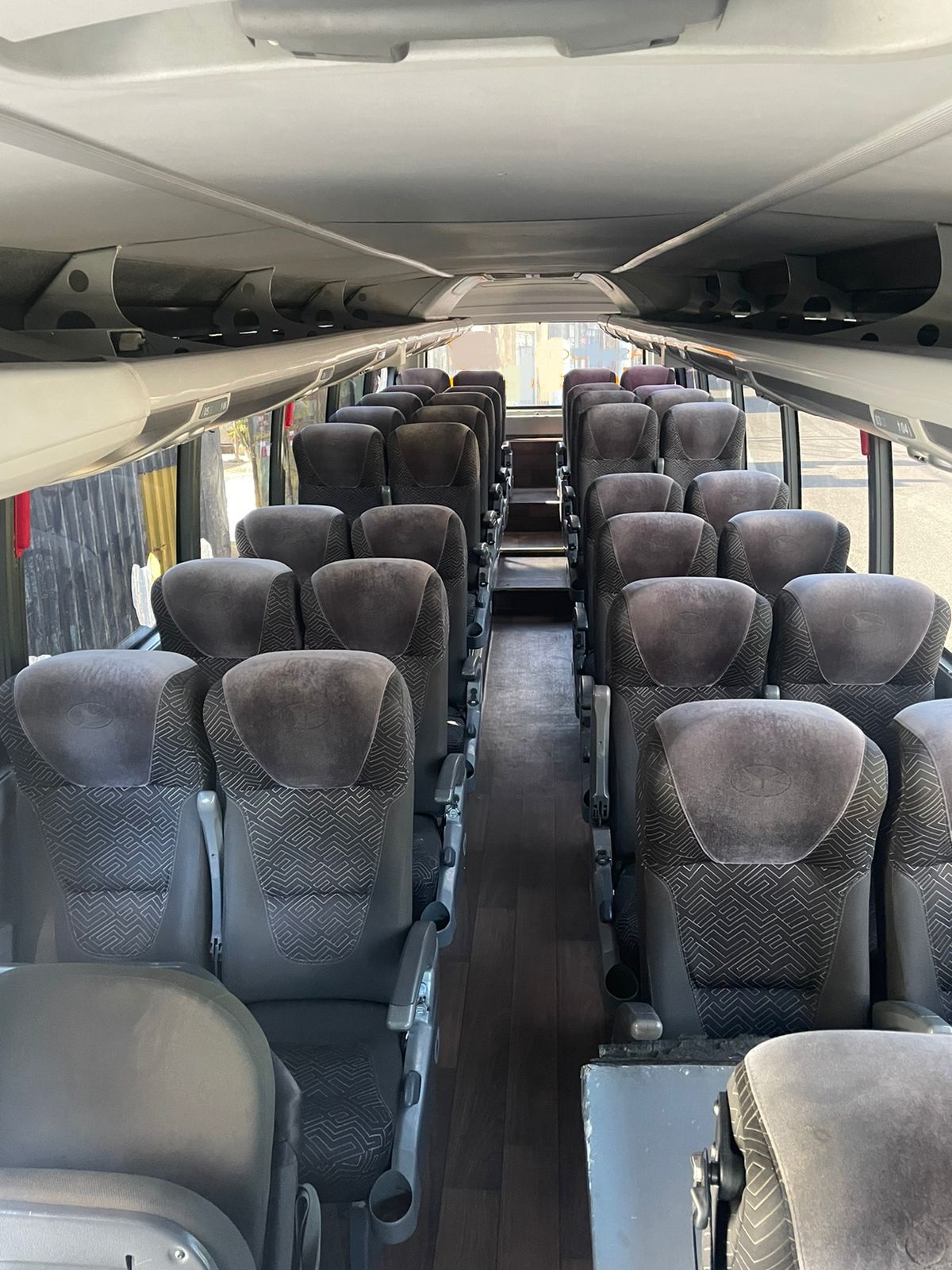 VOLARE FLY 10 ANO 2020/2020 | AGRALE FLY 10 | 34 + 01 LUGARES ...